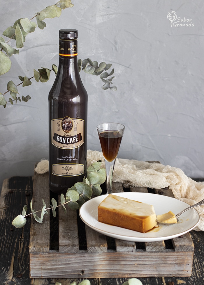 Receta para hacer flan de ron de café - Sabor Granada