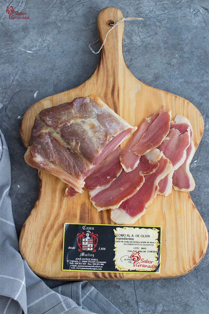 Empanada del lomo curado, queso y huevos - Sabor Granada